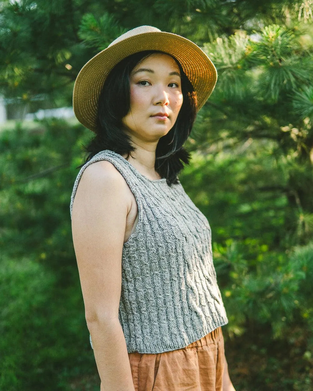 Phoebe Top | Tank top summer knitting pattern by Aimee Sher