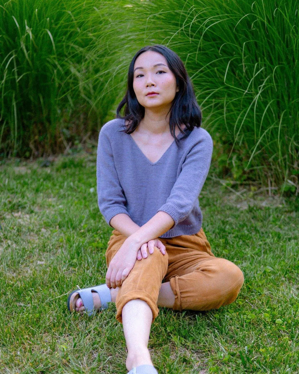 Slightly Sassy V - Raglan Knitting Pattern by Aimee Sher